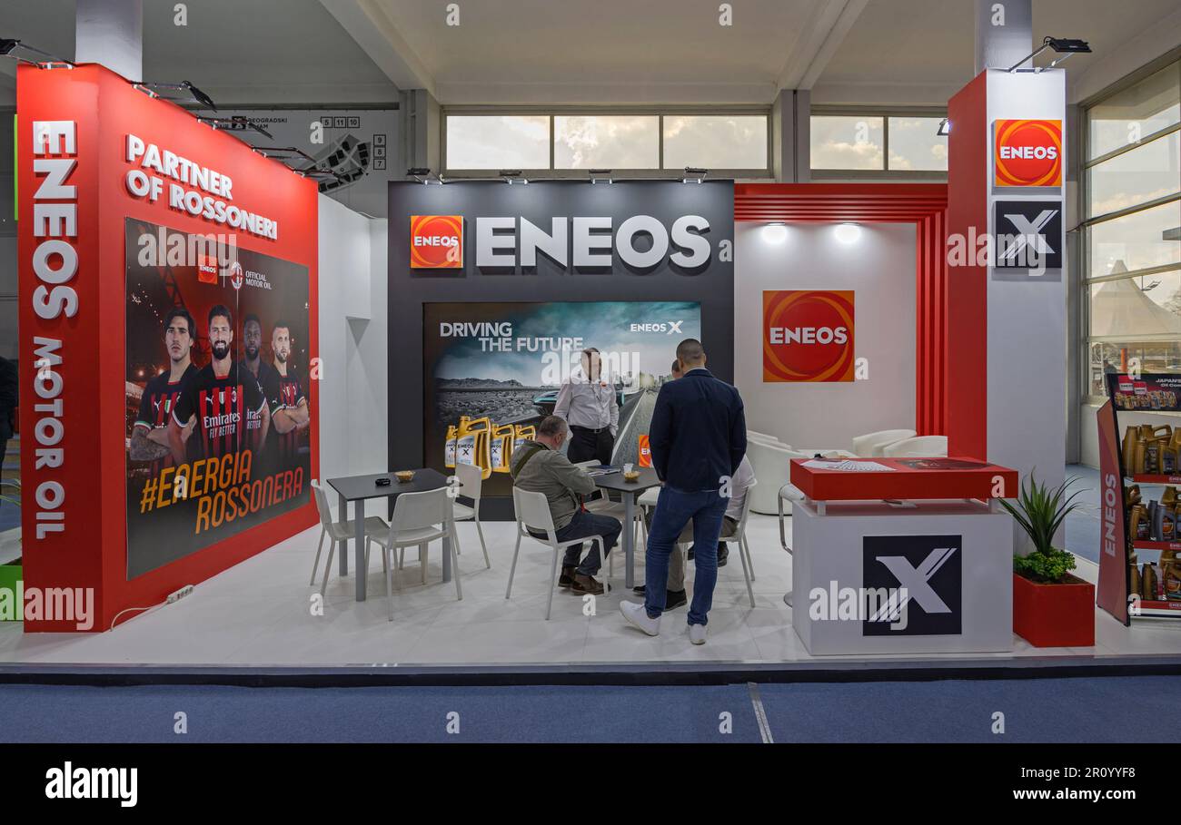 Eneos motor oil hi-res stock photography and images - Alamy