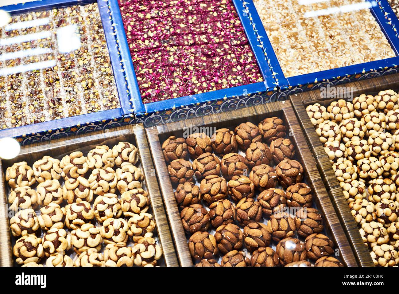 Nut shop display of nuts hi-res stock photography and images - Alamy
