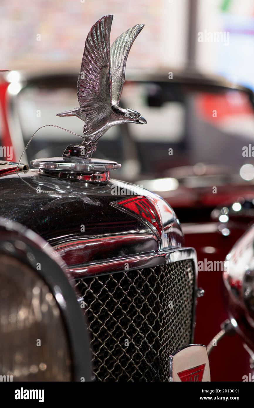 Alvis eagle emblem hi-res stock photography and images - Alamy