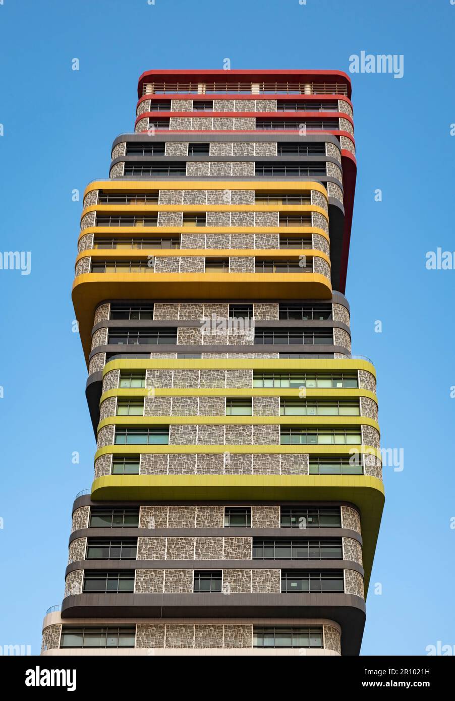 Marina Twin Tower office building, Lusail, Doha, Qatar Stock Photo - Alamy