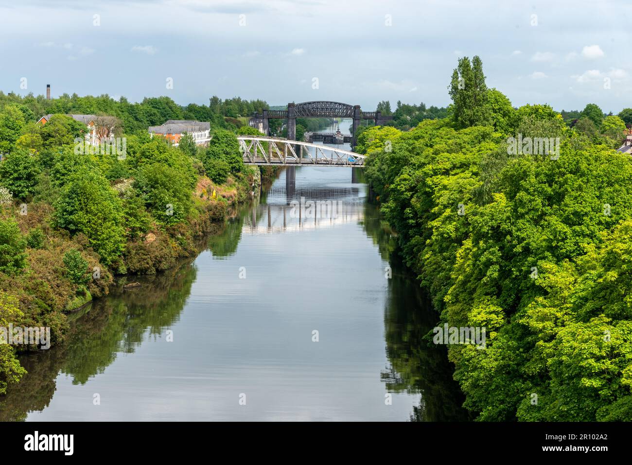 Latchford railway bridge hi-res stock photography and images - Alamy