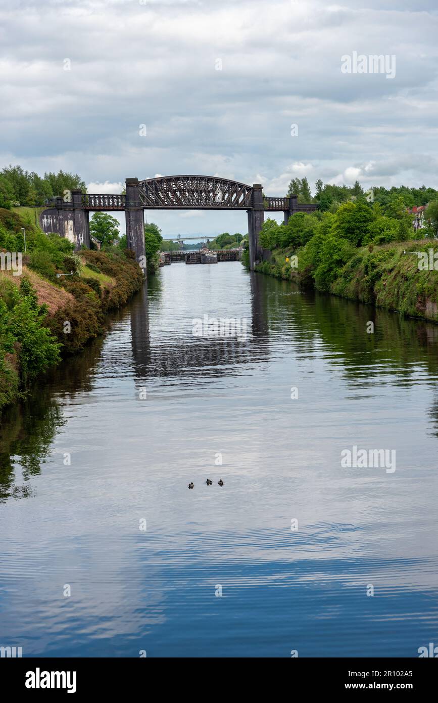 Latchford canal hi-res stock photography and images - Alamy