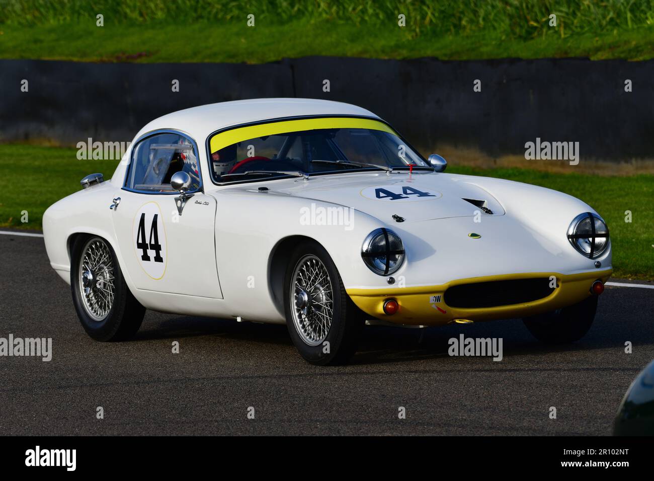 Robin Ellis, Lotus Elite, Moss Trophy, a single driver, twenty minute ...