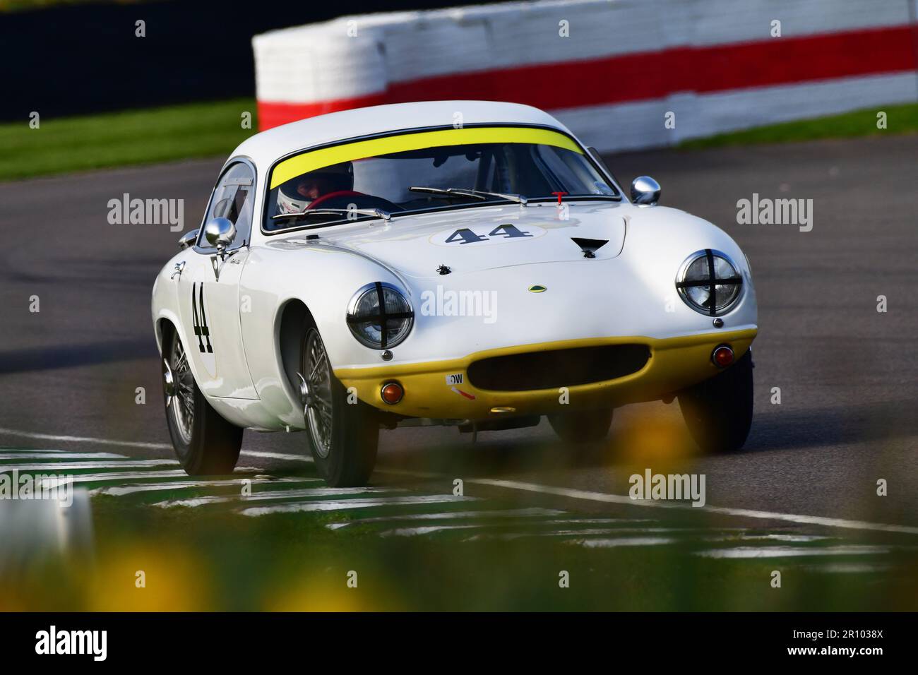 Robin Ellis, Lotus Elite, Moss Trophy, a single driver, twenty minute ...