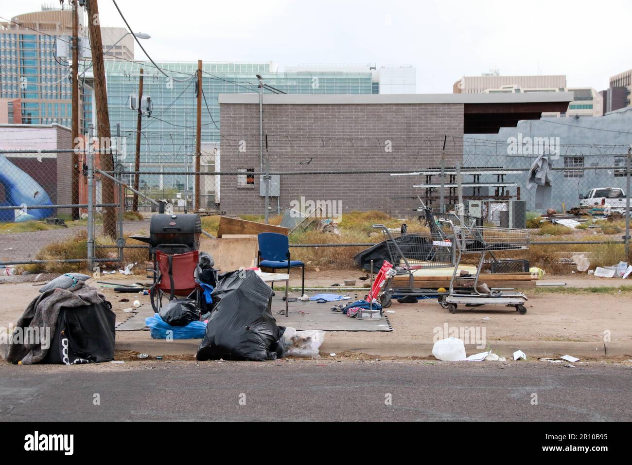 Homeless encampment phoenix hi-res stock photography and images - Alamy