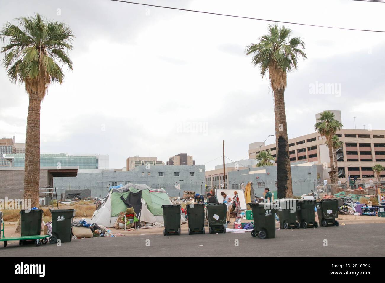 Homeless encampment phoenix hi-res stock photography and images - Alamy