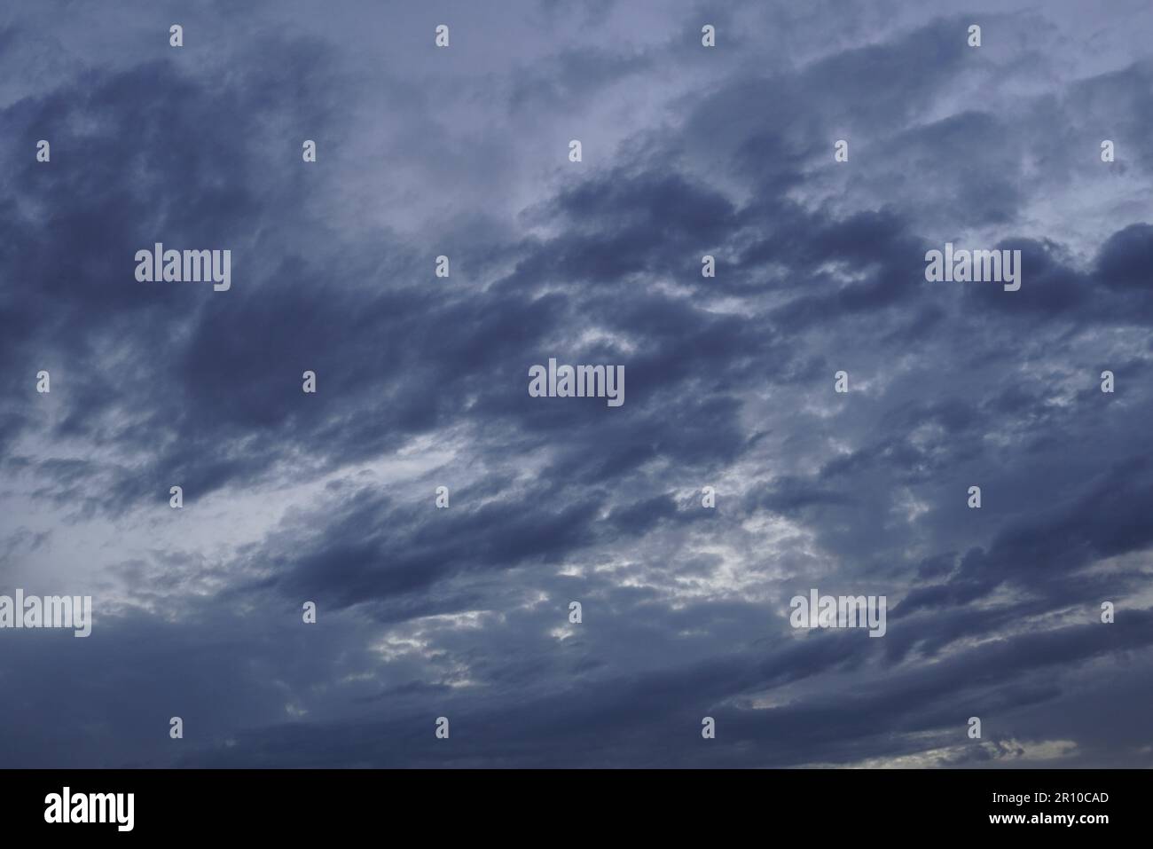 Overcast sky with grey clouds in the evening Stock Photo - Alamy