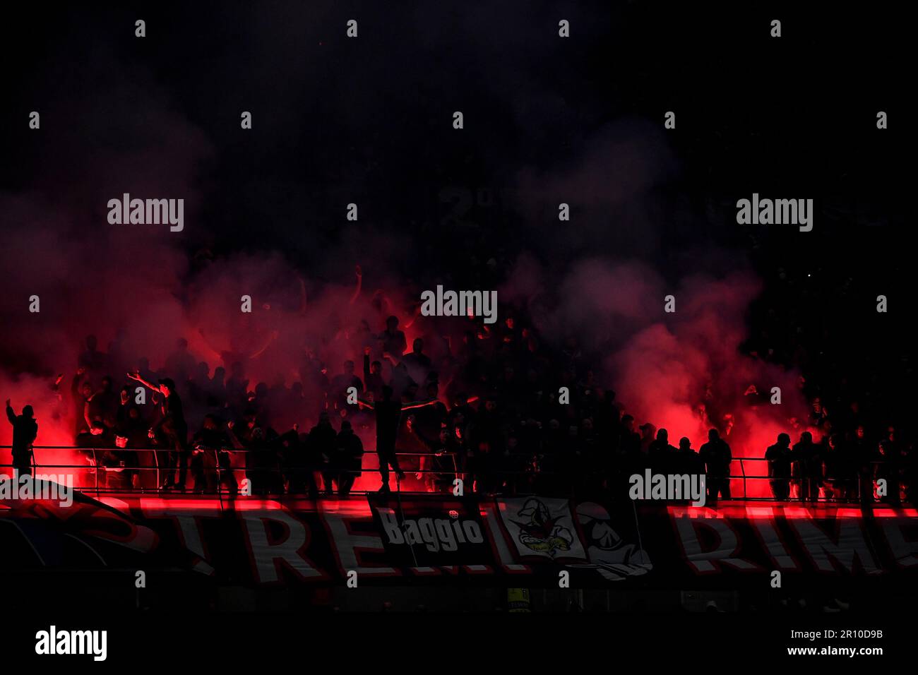 Ac milan inter milan flares hi-res stock photography and images - Alamy