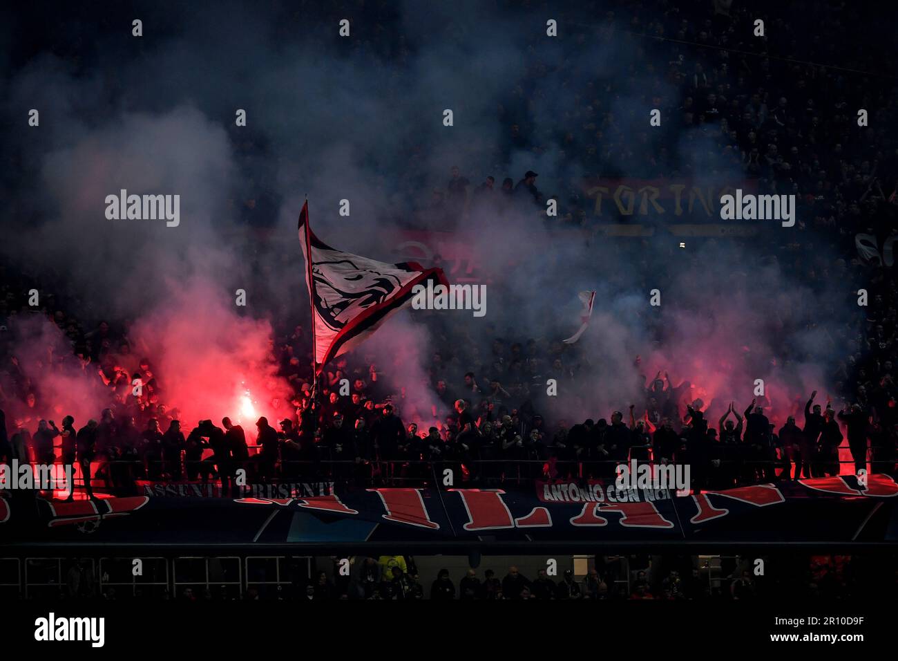 Inter milan fans with flares hi-res stock photography and images - Alamy