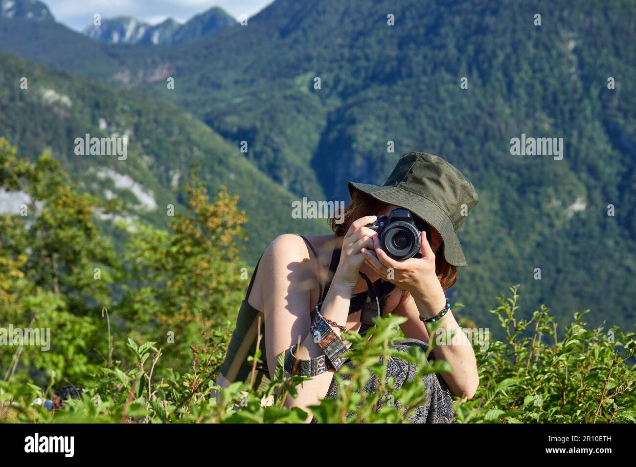 Entry level dslr camera hi-res stock photography and images - Alamy