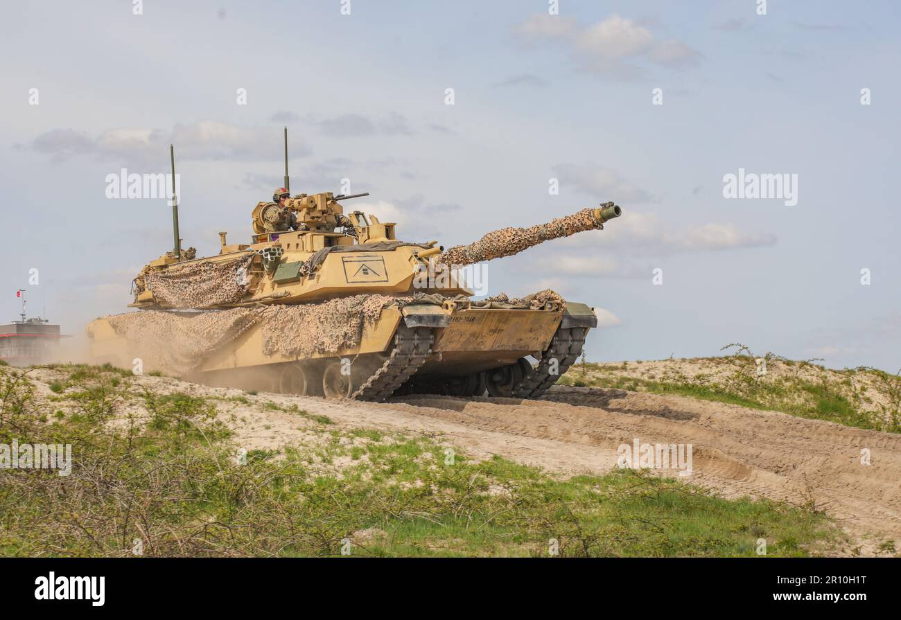 U.S. Soldiers assigned to Aggressor Company, 2nd Battalion, 70th Armor ...