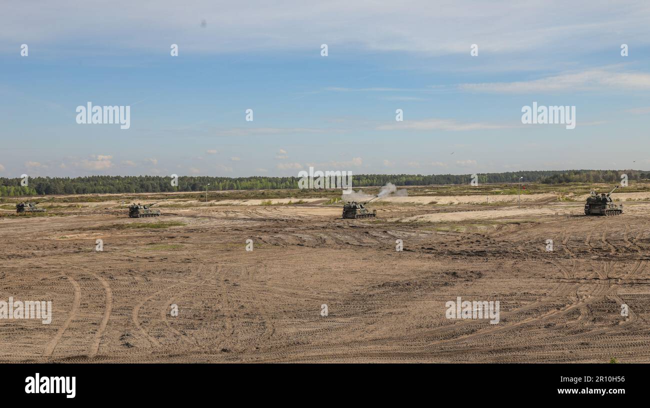 U.S. Soldiers assigned to Aggressor Company, 2nd Battalion, 70th Armor ...