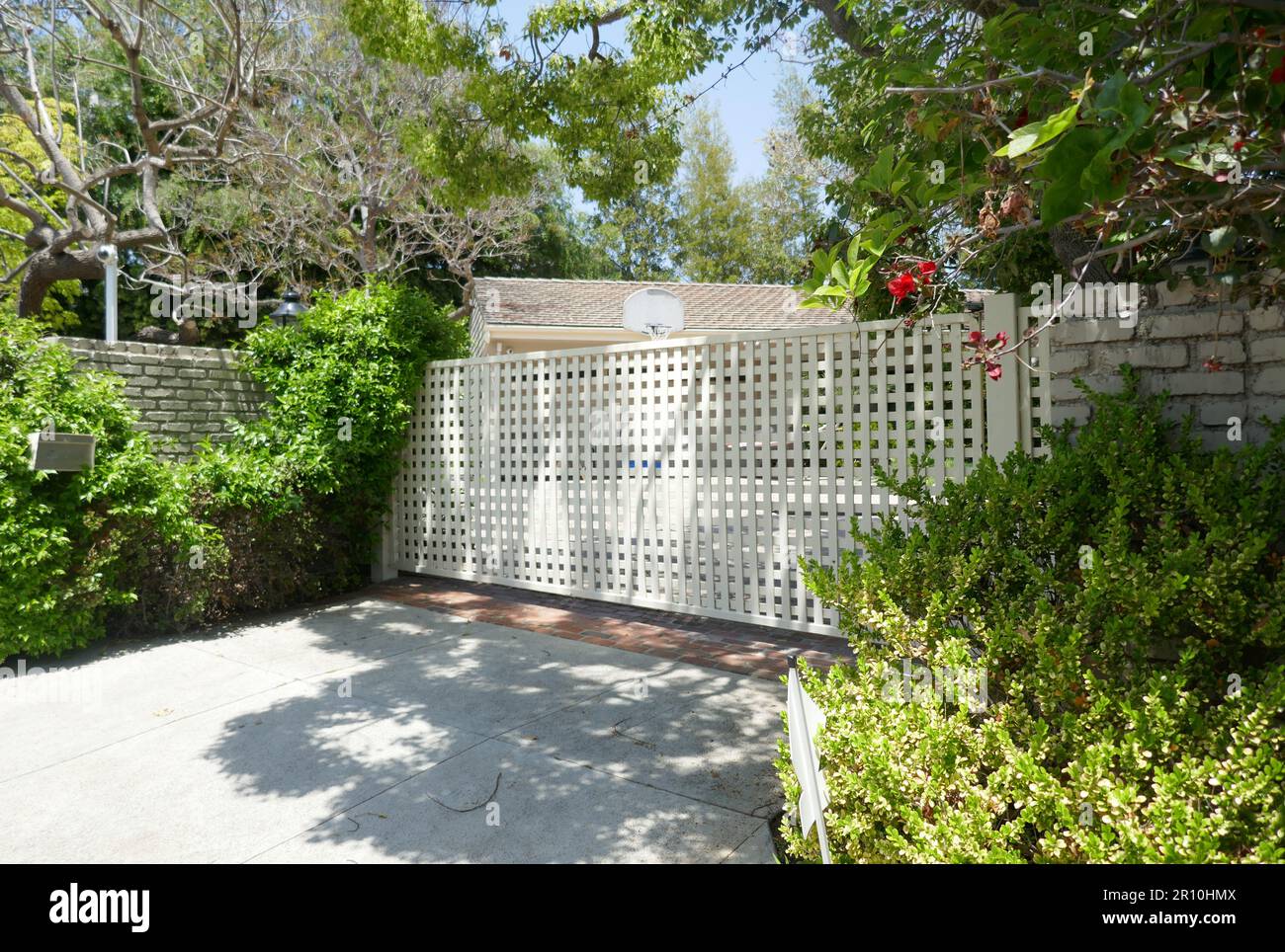 Los Angeles, California, USA 8th May 2023 Actor John Ritter and Actor ...