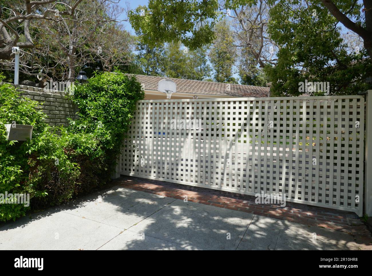 Los Angeles, California, USA 8th May 2023 Actor John Ritter and Actor ...