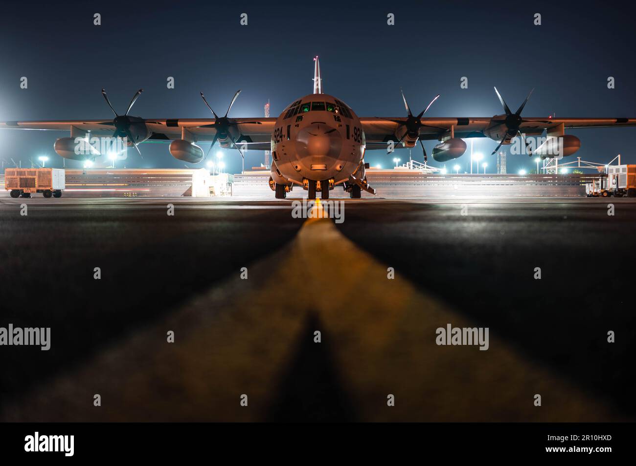 A U.S. Marine Corps KC-130J Super Hercules assigned Marine Aerial ...