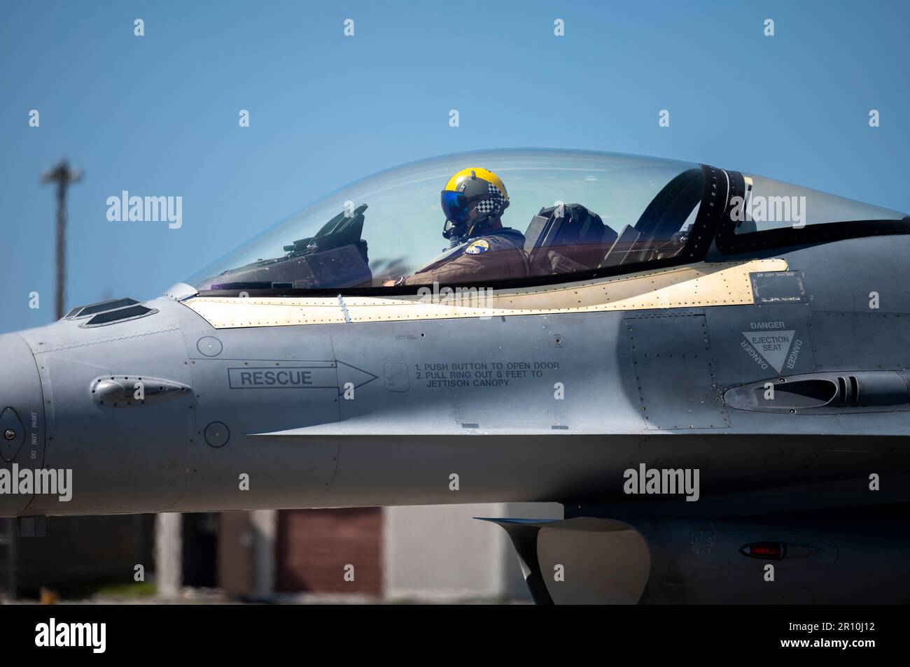 A U.S. Air Force F-16 Fighting Falcon pilot with the 93rd Fighter ...
