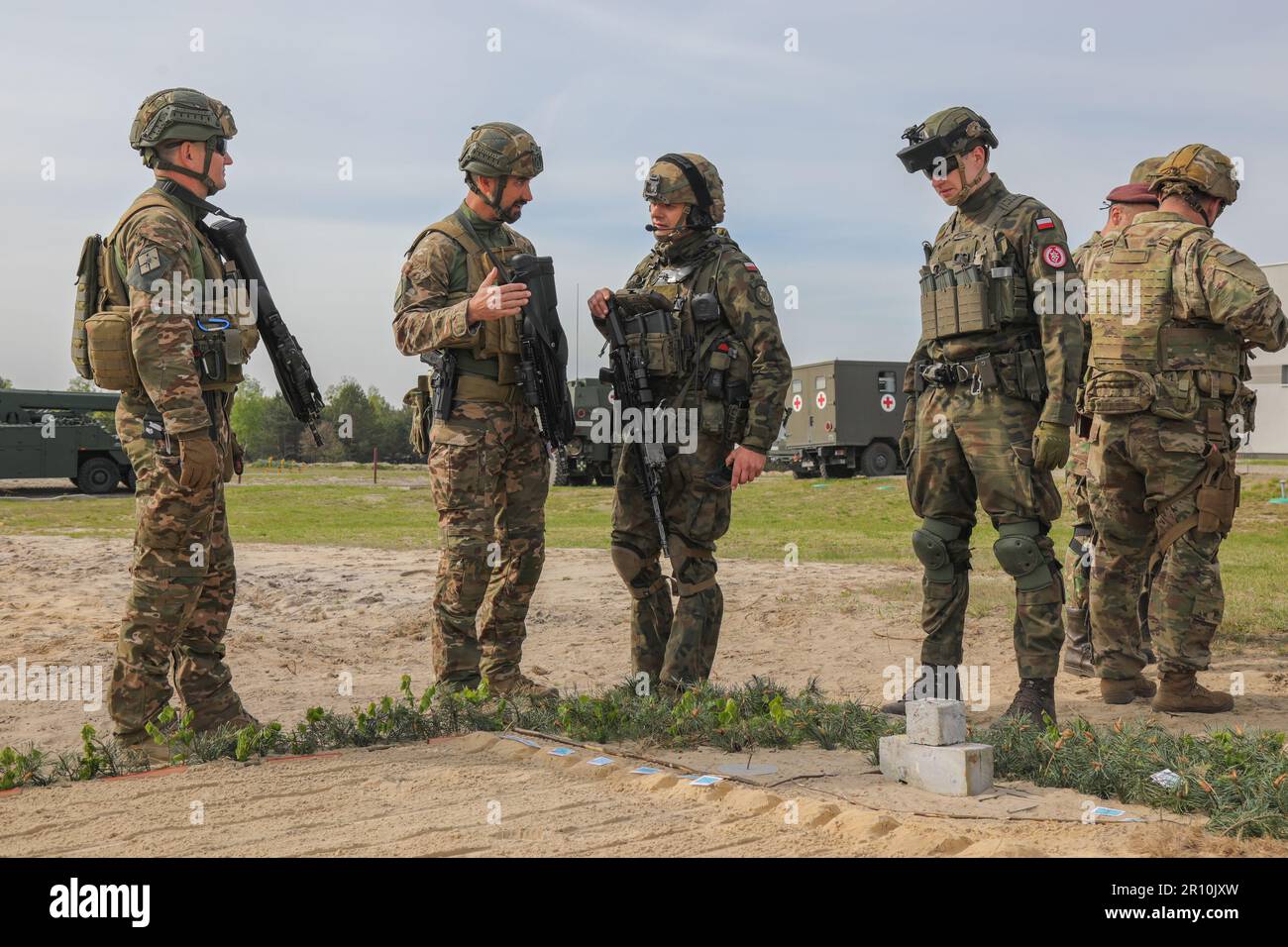 U.S. Soldiers assigned to Aggressor Company, 2nd Battalion, 70th Armor ...