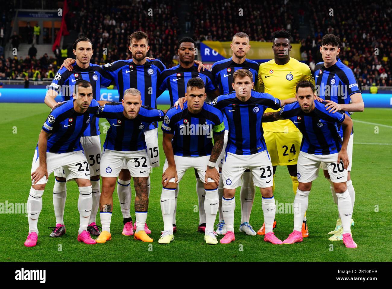 Milan, Italie. 10th May, 2023. FC Inter line up during the UEFA ...