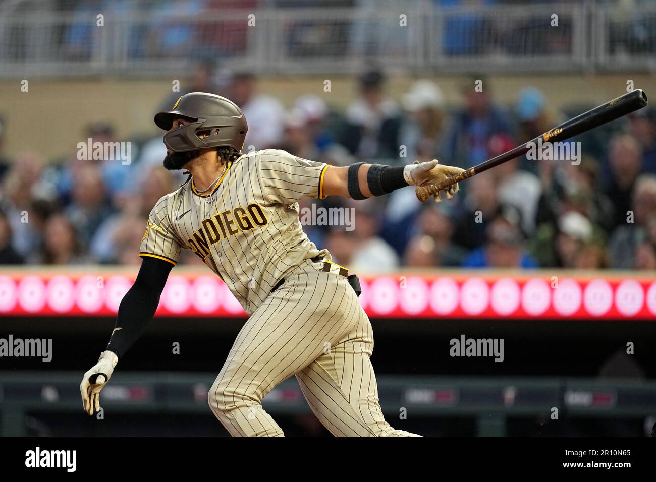 San Diego Padres' Fernando Tatis Jr., reacts hits a fly out to center ...