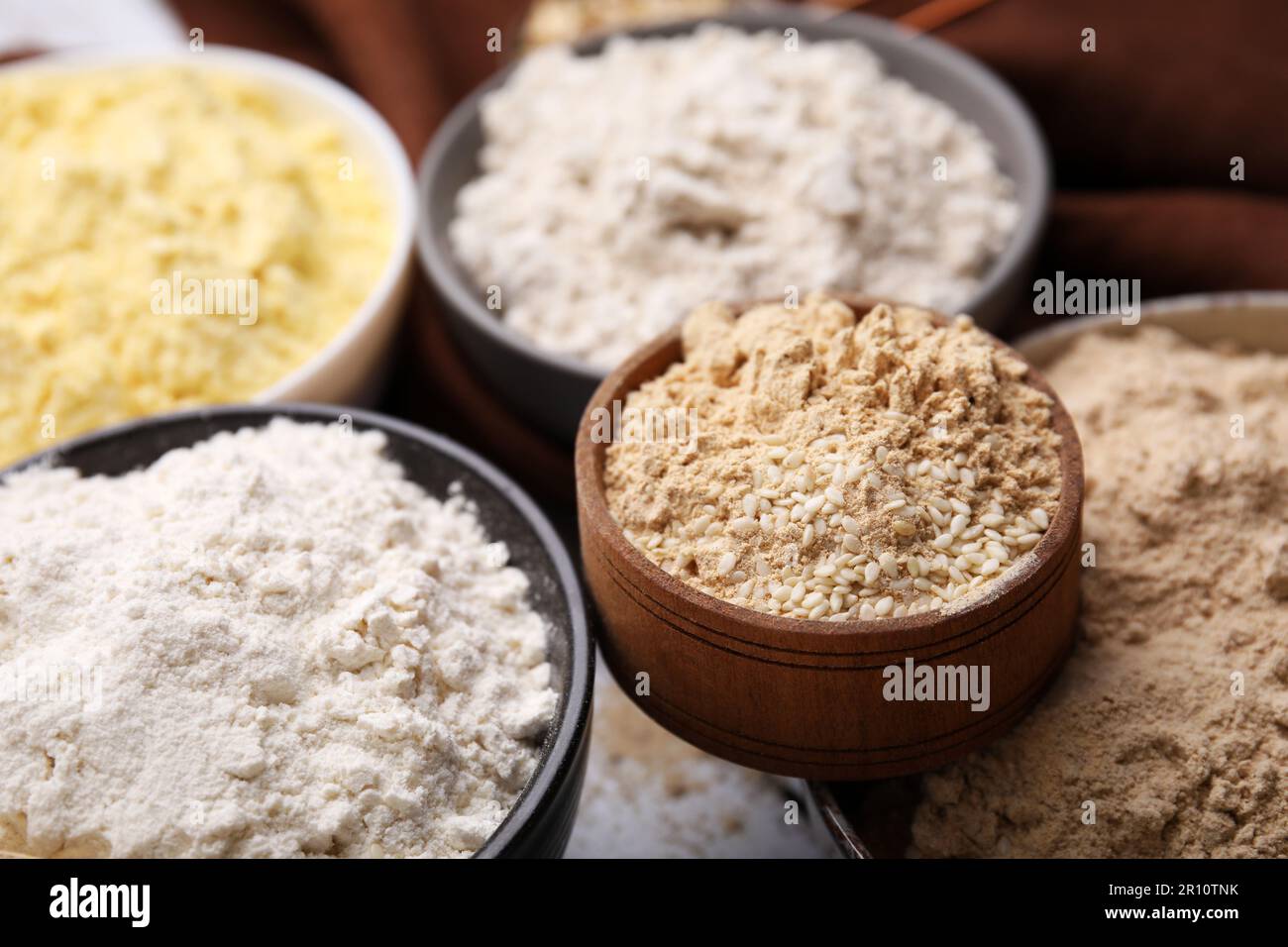 Types of flour hi-res stock photography and images - Alamy