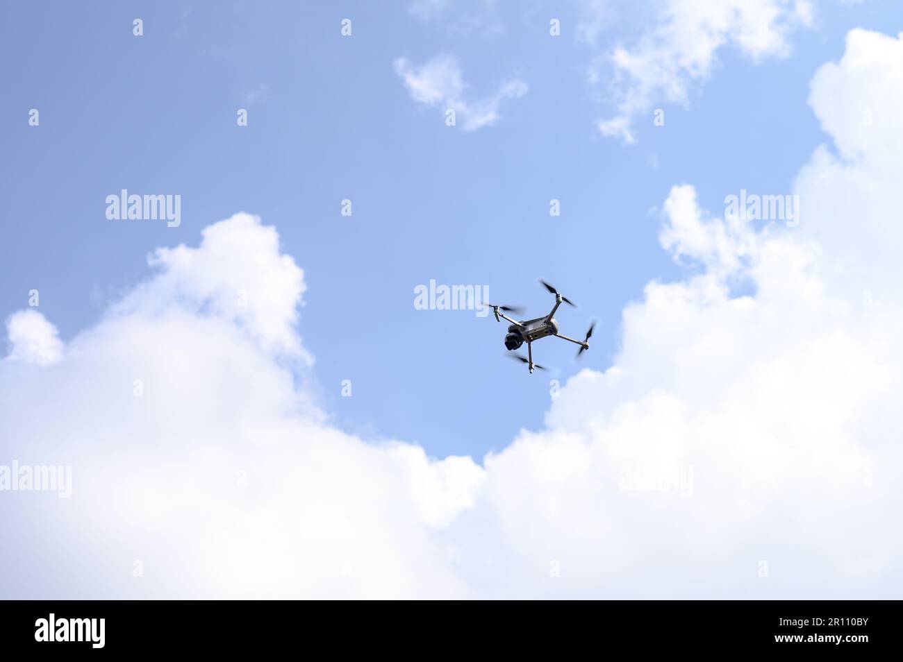 Dji mavic 3 pro hi-res stock photography and images - Alamy