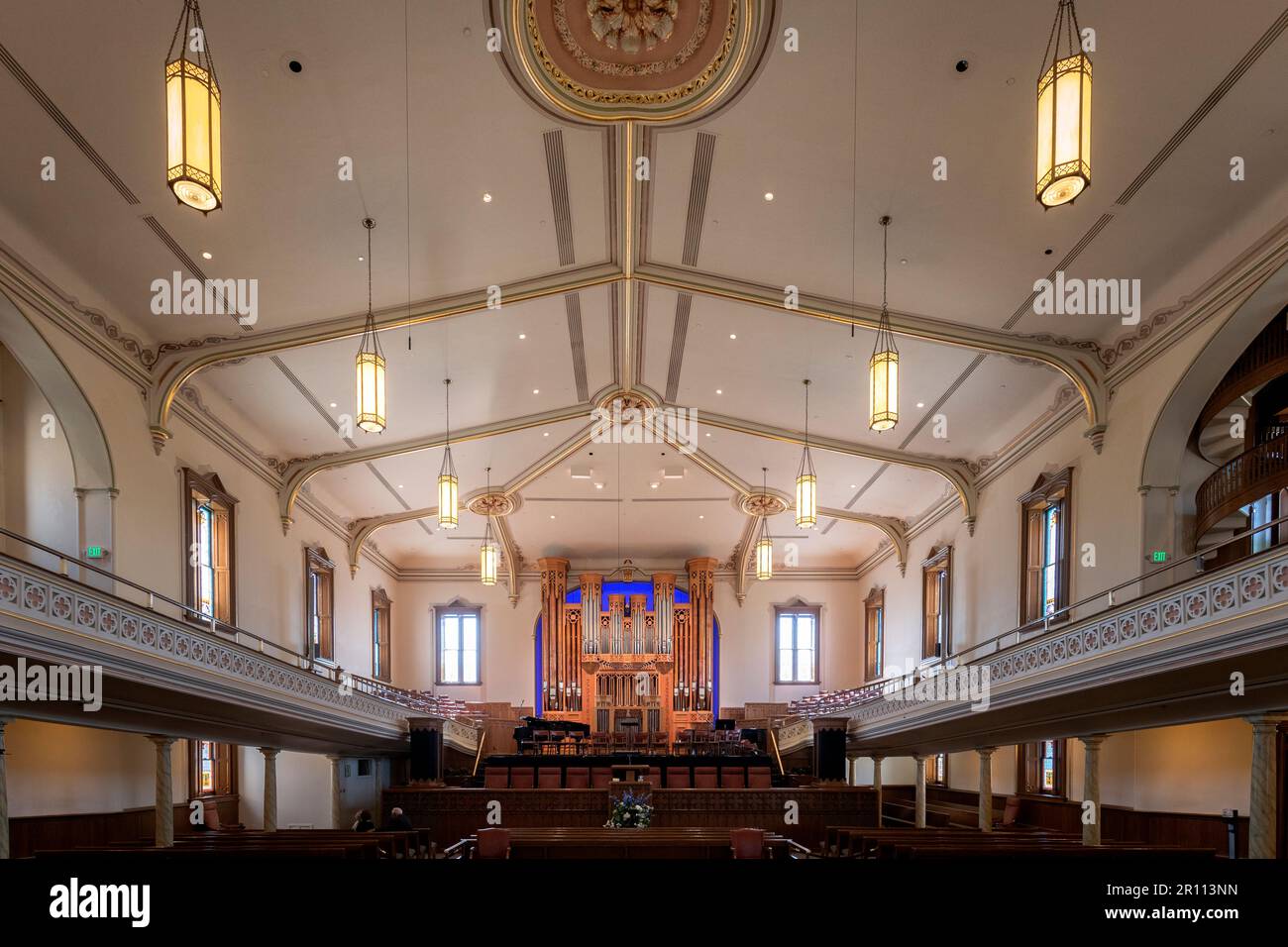 Assembly hall church jesus hi-res stock photography and images - Alamy