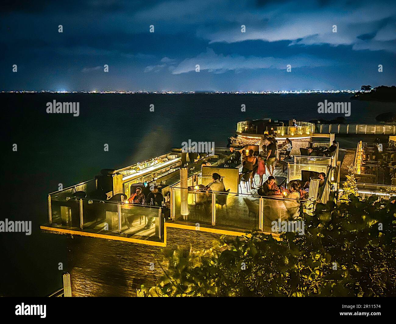 Rock bar in Jimbaran, Bali, Indonesia Stock Photo - Alamy