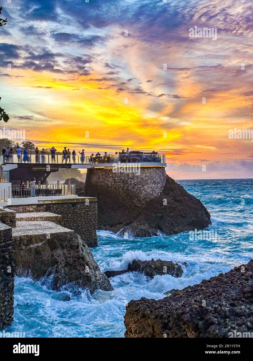 Rock bar in Jimbaran, Bali, Indonesia Stock Photo - Alamy