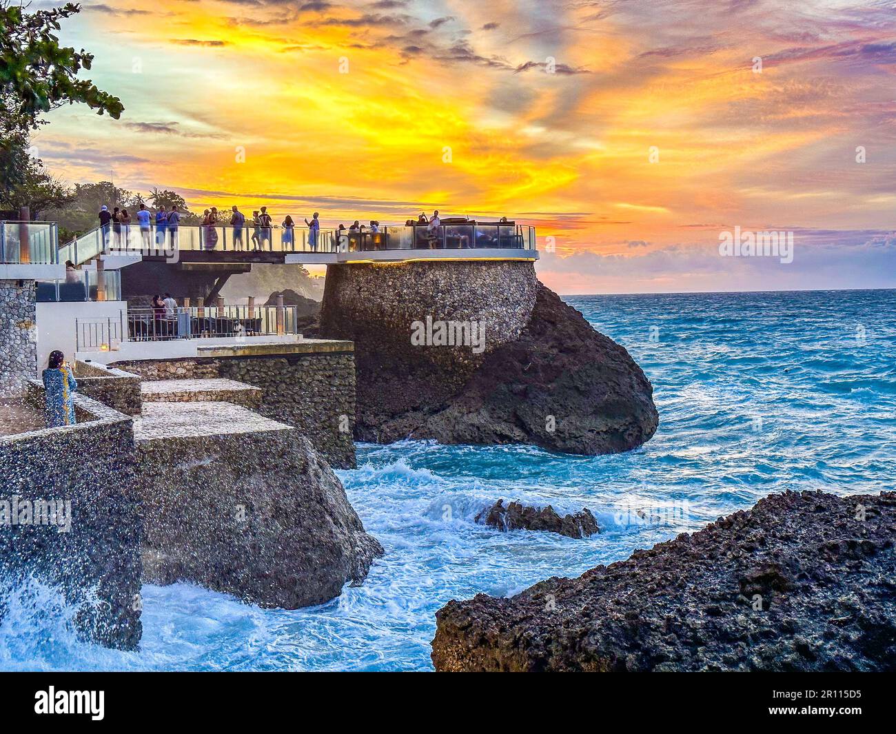 Rock bar in Jimbaran, Bali, Indonesia Stock Photo - Alamy