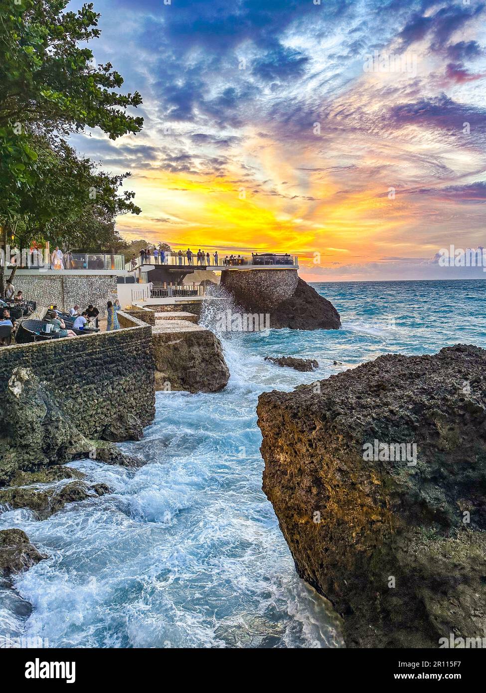 Rock bar in Jimbaran, Bali, Indonesia Stock Photo - Alamy