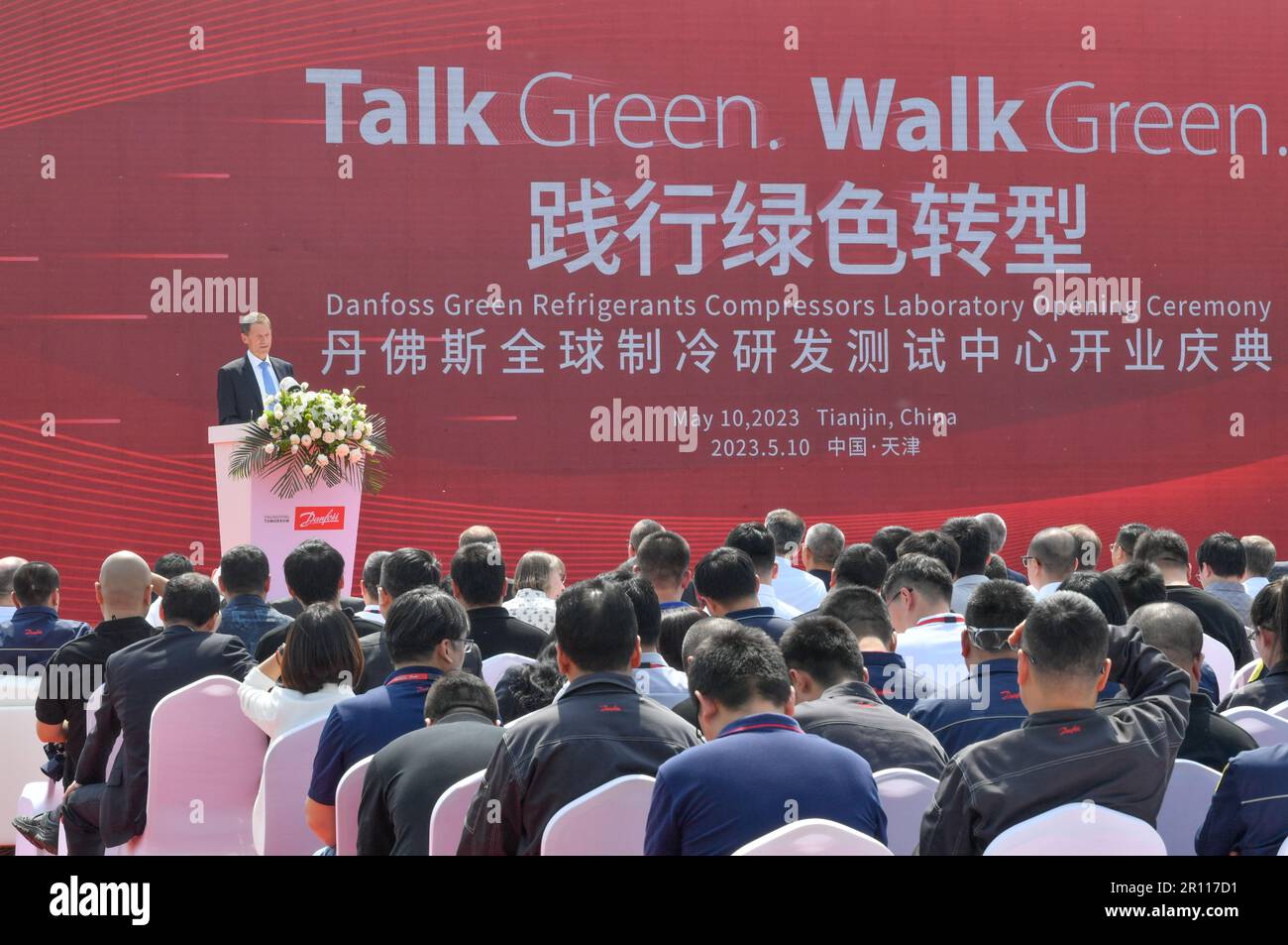 (230511) -- TIANJIN, May 11, 2023 (Xinhua) -- Kim Fausing, president ...