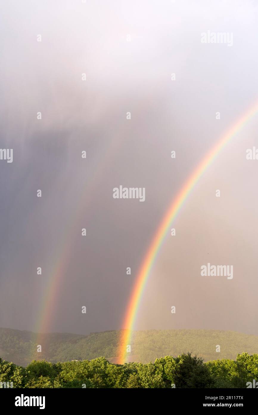 Double water drop hi-res stock photography and images - Alamy