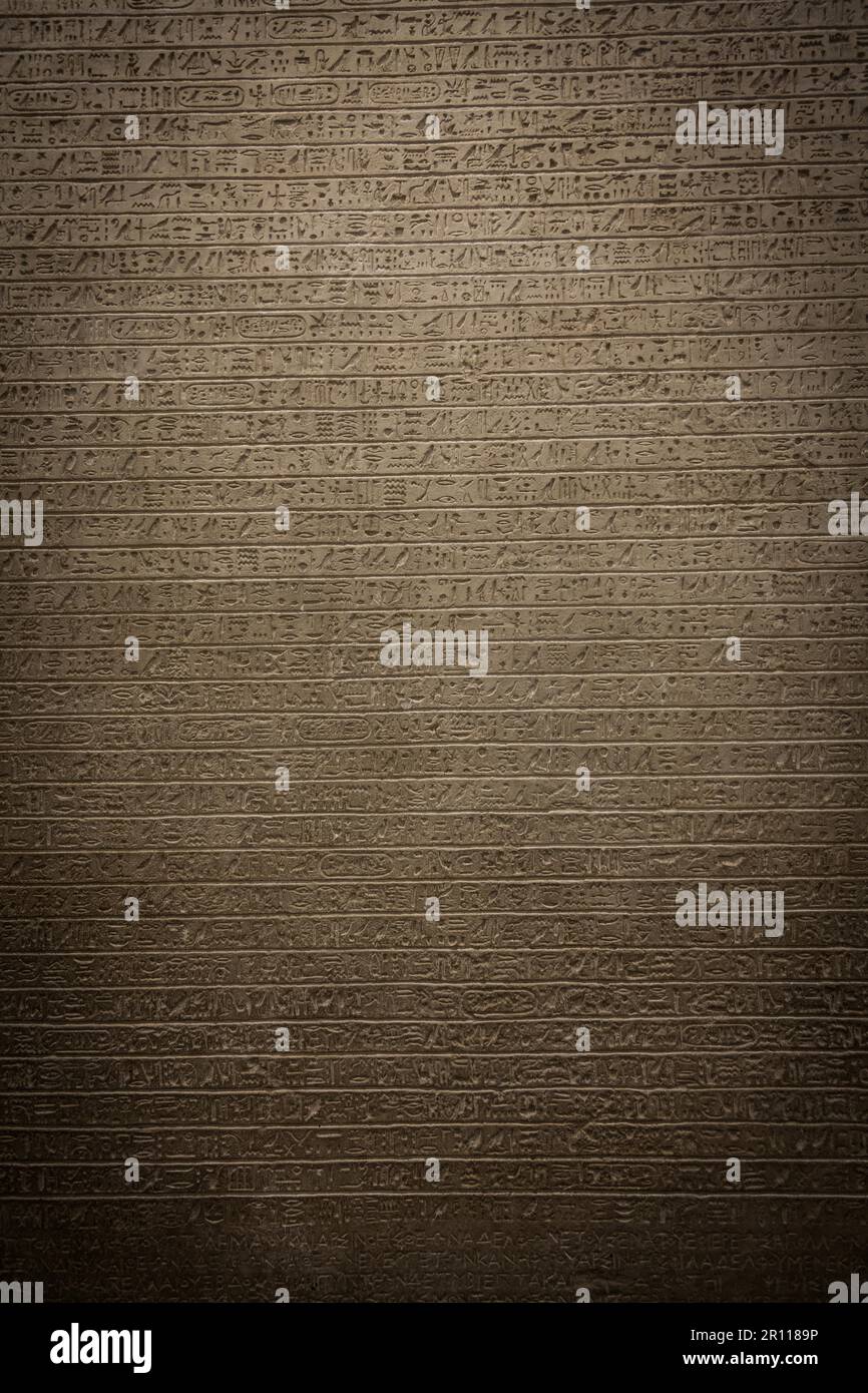 Egyptian hieroglyph on limestone, 1500-1200 BC Stock Photo - Alamy