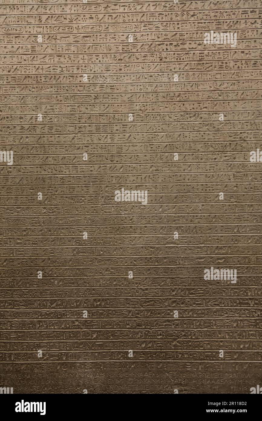 Egyptian hieroglyph on limestone, 1500-1200 BC Stock Photo - Alamy