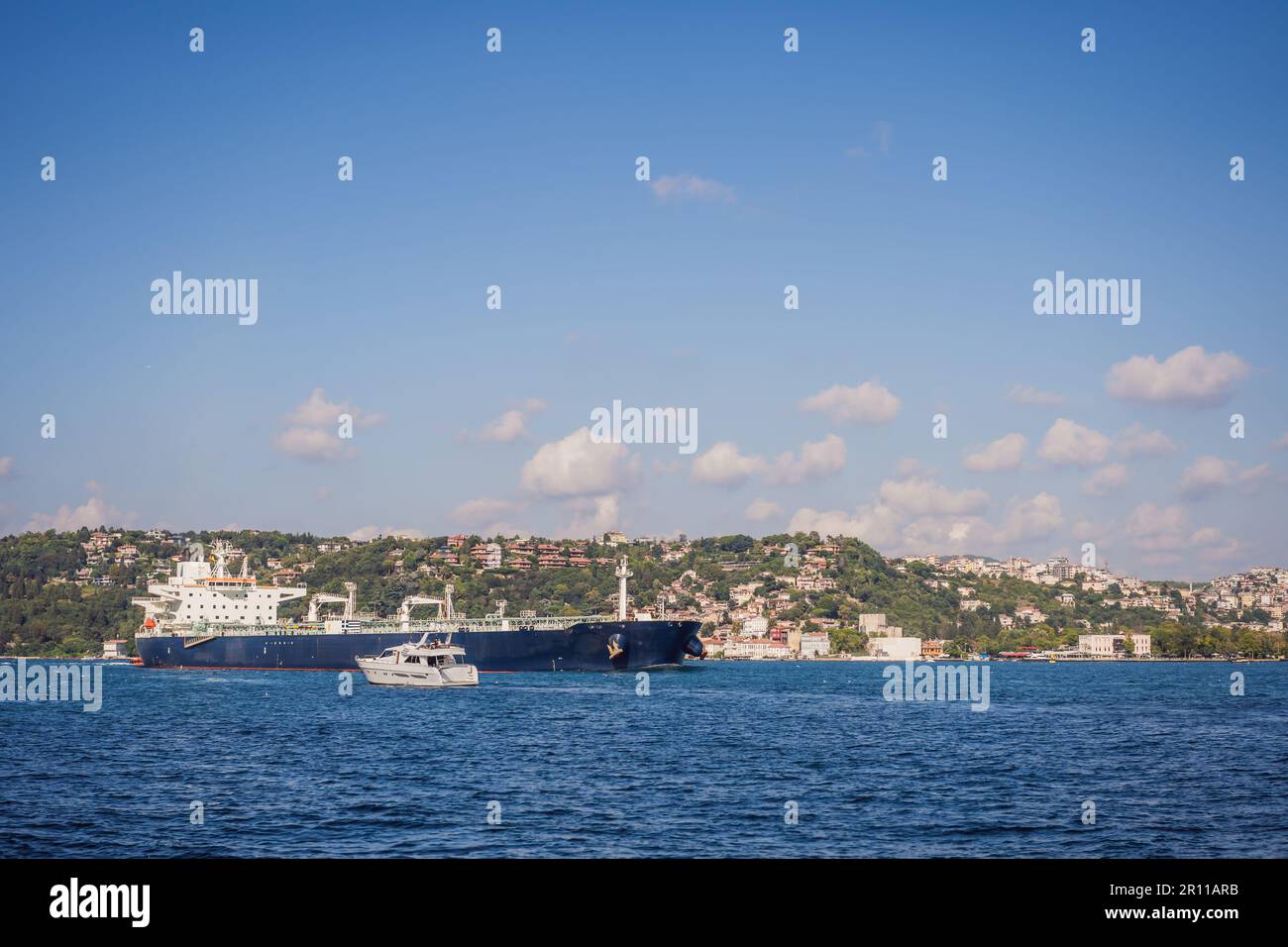 Fatih Sultan Mehmet Bridge Second bridge in Istanbul, Bosphorus with a ...
