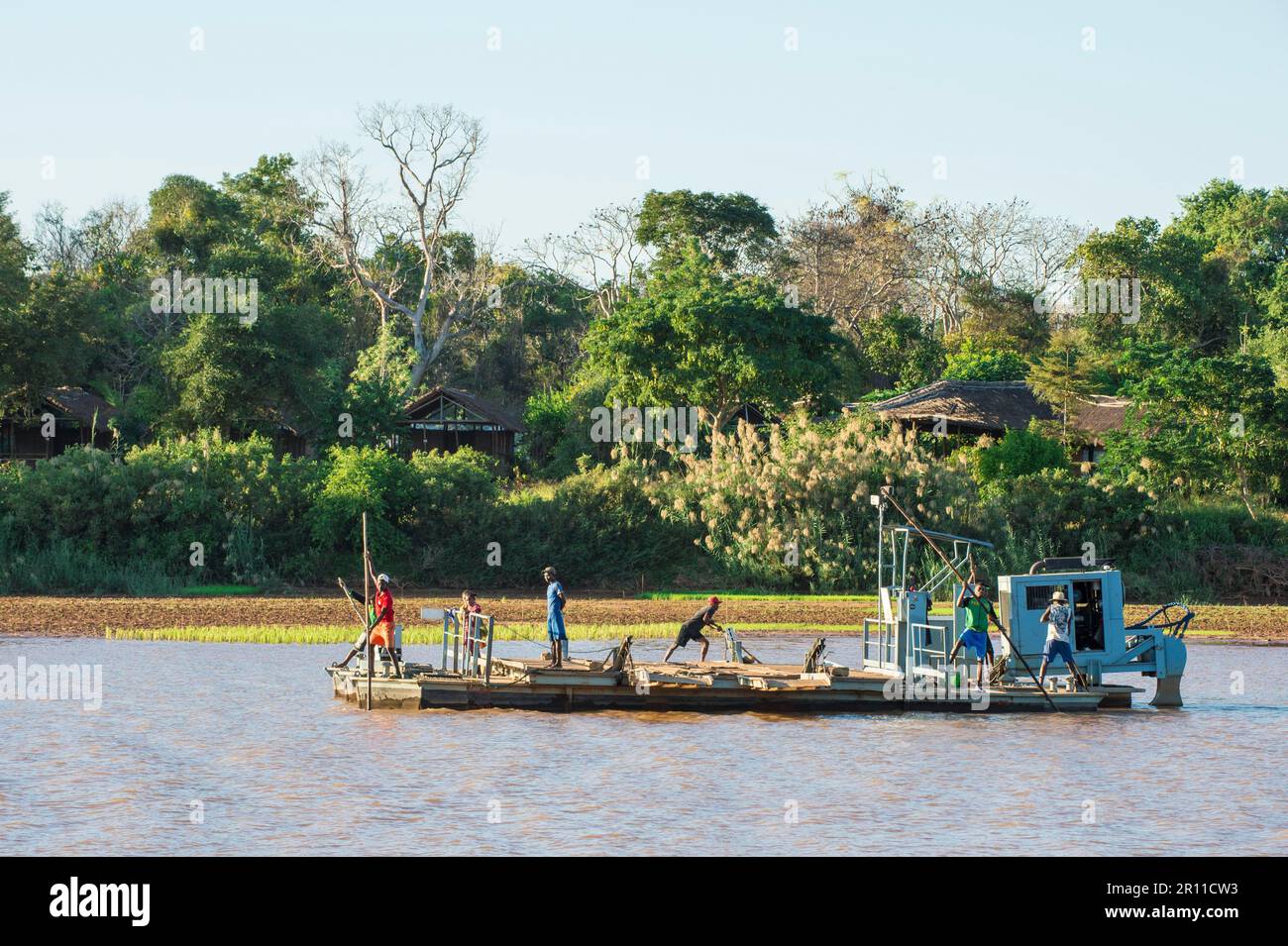 Ferry ride on the Mananbolo River, Tsingy de Bemaraha, Bekopaka ...