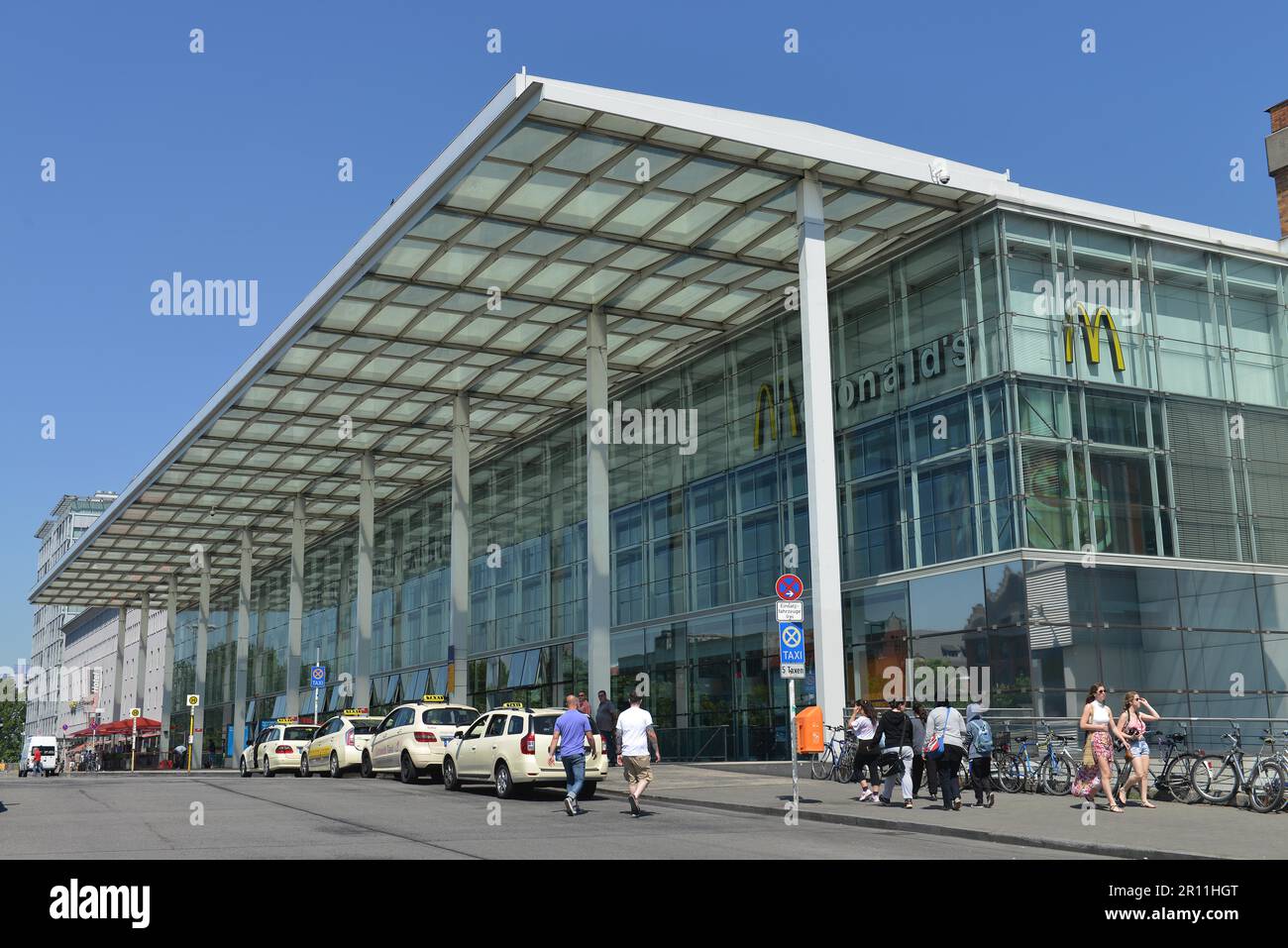 Berlin ostbahnhof station hi-res stock photography and images - Alamy