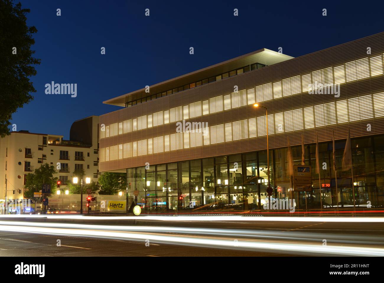 BMW Branch, Kaiserdamm, Charlottenburg, Berlin Germany Stock Photo - Alamy