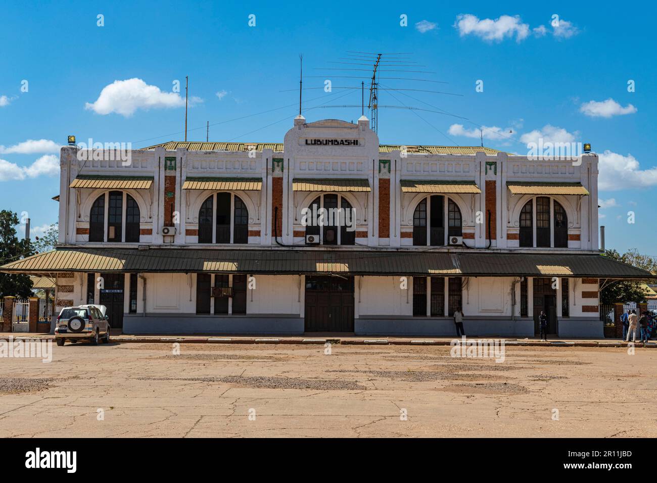 Deserted station hi-res stock photography and images - Alamy