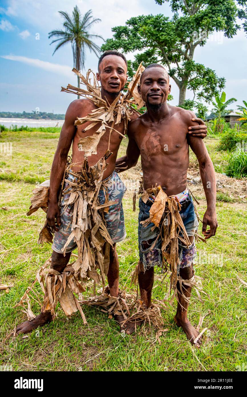 Wagenya tribal men, Kisangani, Congo river, DR Congo Stock Photo - Alamy