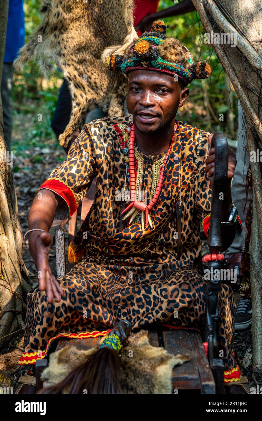 Tribal chief of the Yaka tribe, Mbandane, Congo Stock Photo - Alamy