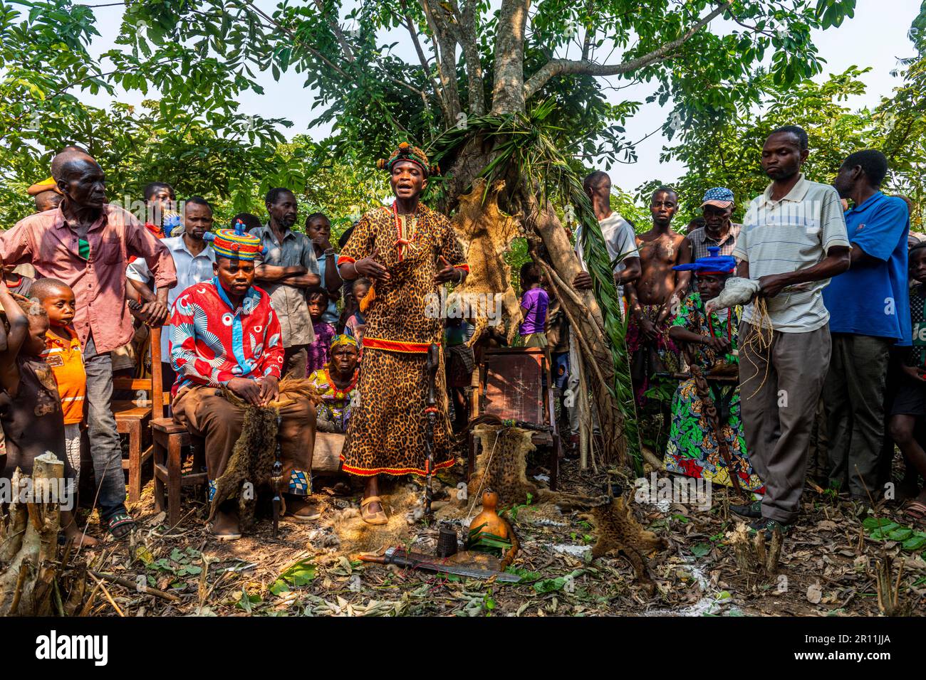 Tribal chief of the Yaka tribe, Mbandane, Congo Stock Photo - Alamy