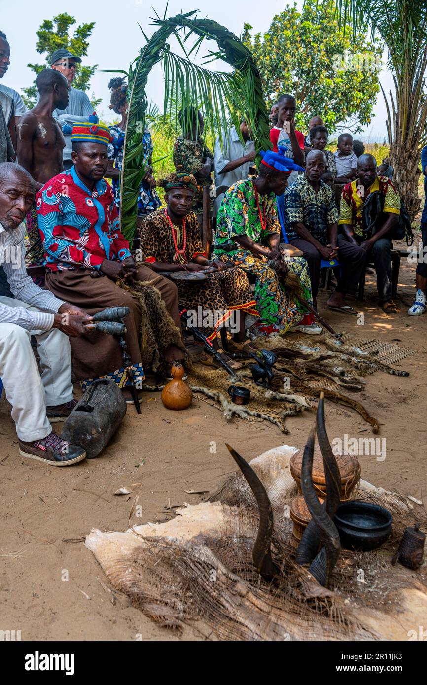 Tribal chief of the Yaka tribe, Mbandane, Congo Stock Photo - Alamy