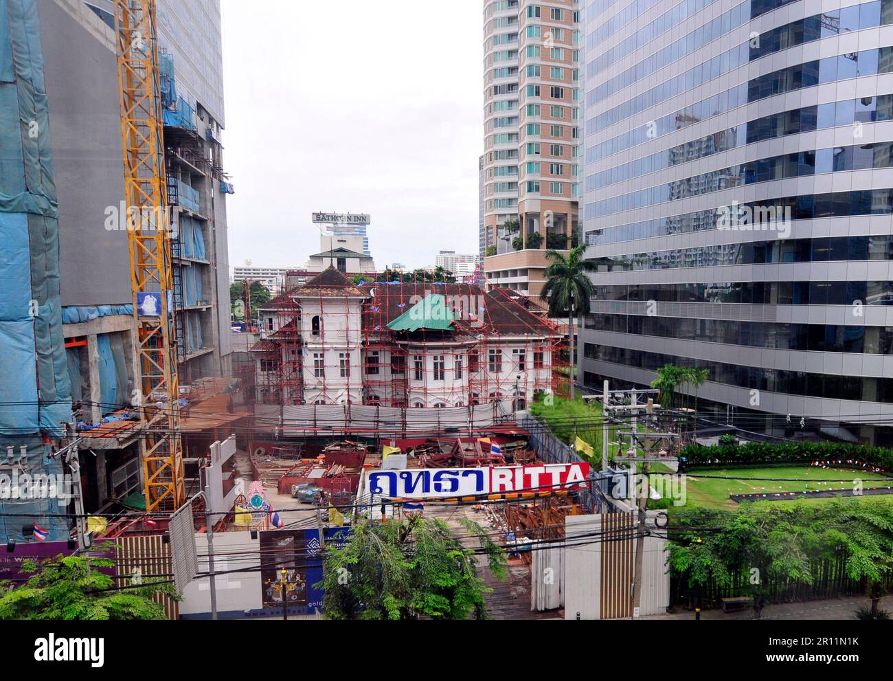 Luang sathorn mansion hi-res stock photography and images - Alamy