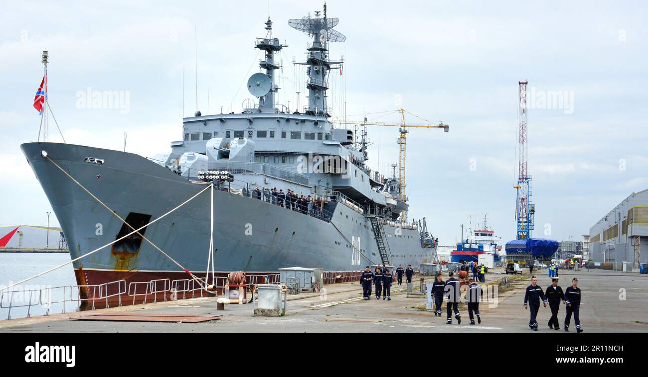 Russia training vessel 210, lead ship of Smolnyy-class (project 887) to ...