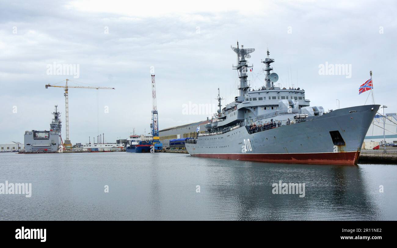 Russia training vessel 210, lead ship of Smolnyy-class (project 887) to ...