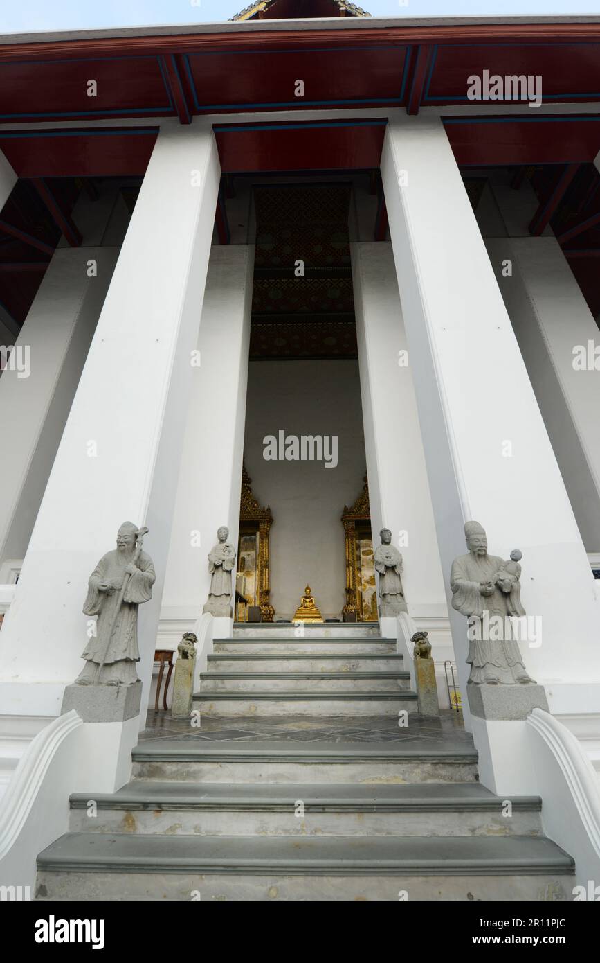 The Ordination hall in Wat Suthat, Bangkok, Thailand Stock Photo - Alamy