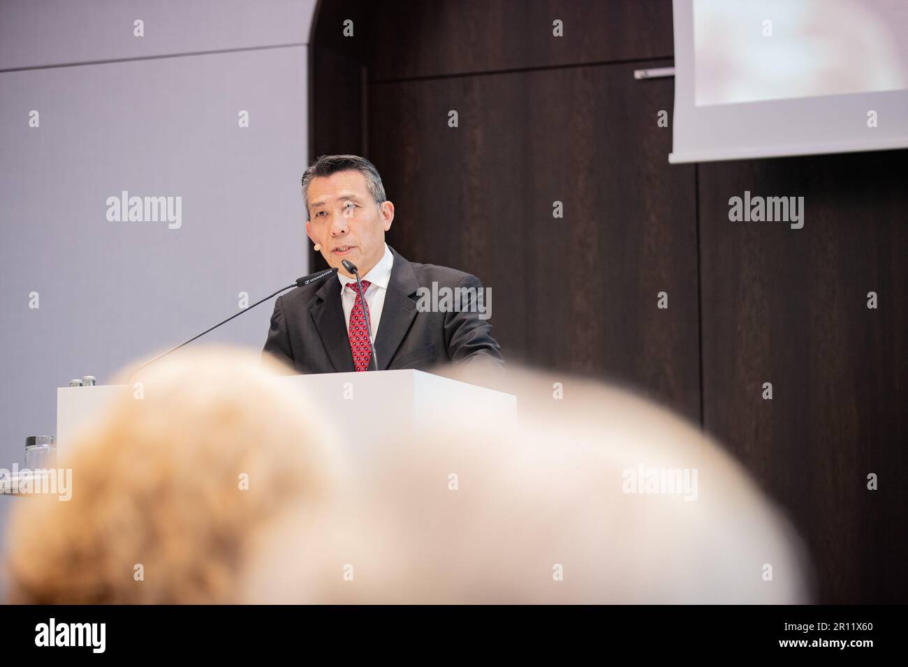 Dr gu hi-res stock photography and images - Alamy