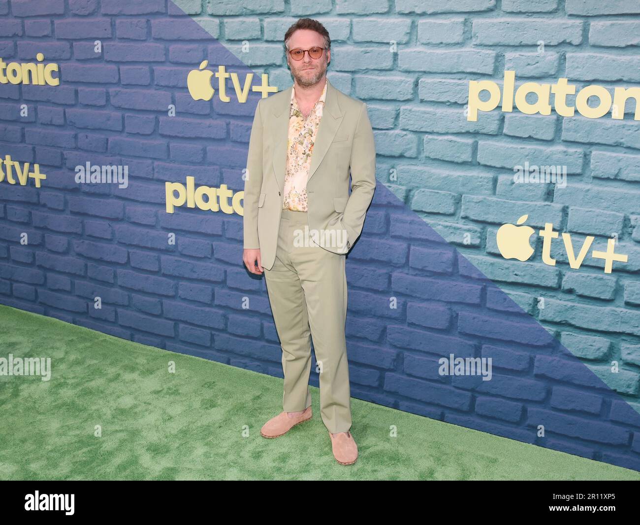 Adm appletvplusplatonic bb hi-res stock photography and images - Alamy