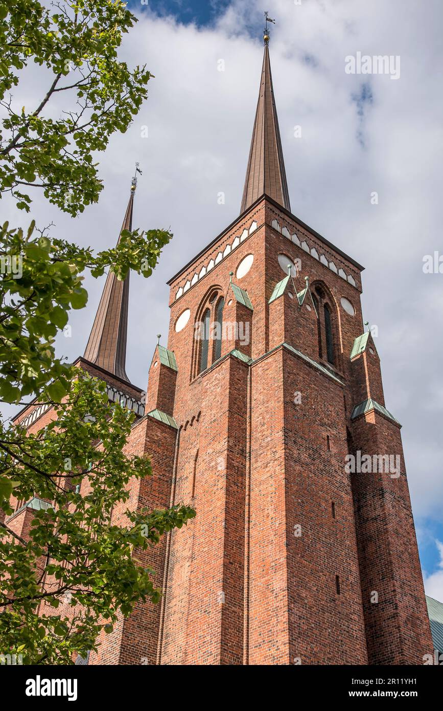 Red brick towers hi-res stock photography and images - Alamy